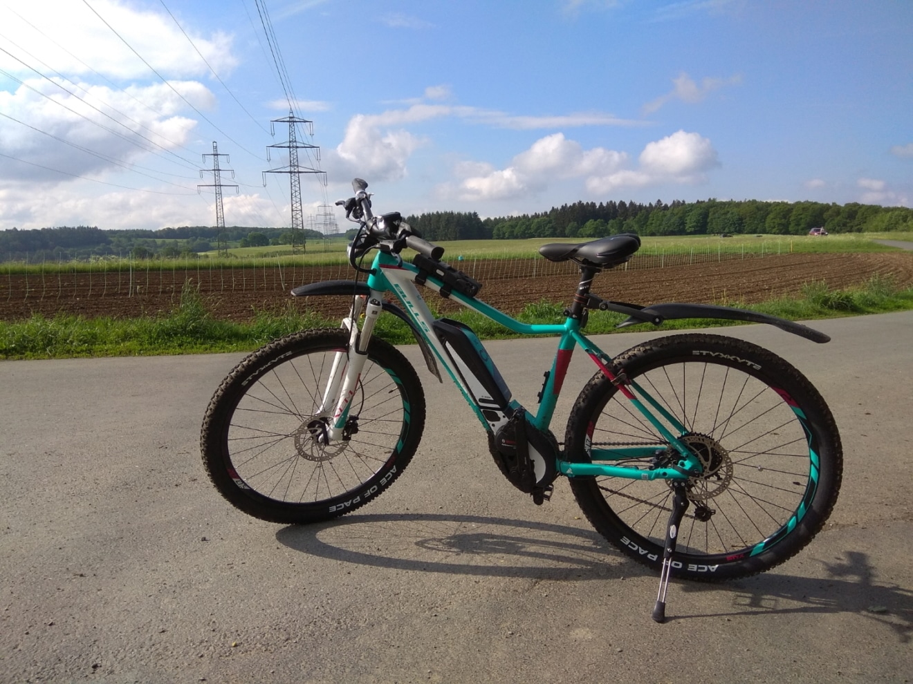 E-Bike kaufen oder leasen: Alle Vor- und Nachteile im Überblick E-Bike kaufen oder leasen: Alle Vor- und Nachteile im Überblick